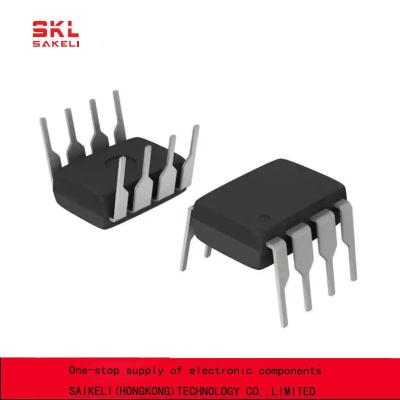 中国 6N136M パワーアイソレータ IC 光学的に絶縁された高速高電圧保護 販売のため