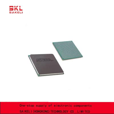 中国 高性能の設計のためのAltera EP2S60F672C5Nプログラム可能なICの破片 販売のため