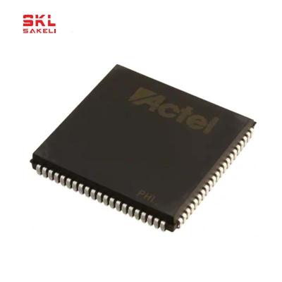 Китай Низкая мощность высокой эффективности A40MX04-PLG84I Programmable IC для сложных сетей цифров продается