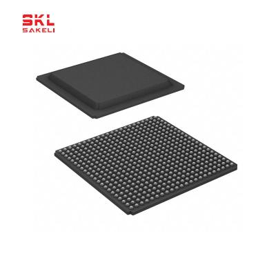 Китай Обломок XC3S700A-4FGG484C IC программируя гибкое высокой эффективности FPGAs обильное продается