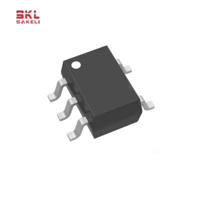 Cina Micropower basso della Ferrovia--ferrovia PackageSC-70-5 di IC Chips Circuit dell'amplificatore AD8613AKSZ-REEL7 in vendita
