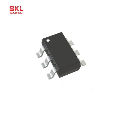 Cina AD8033AKSZ-REEL7 Amplificatore IC Chip Amplificatore con retroazione di tensione Circuito Rail-to-Rail a basso costo da 80 MHz P in vendita