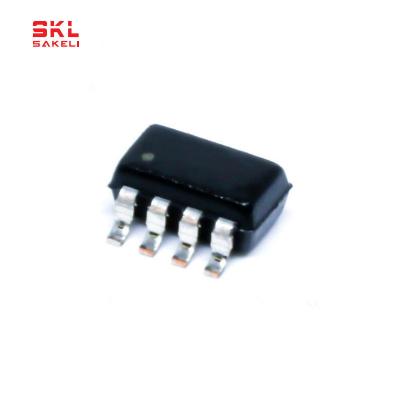 Cina Il chip di IC del circuito integrato di TCAN330DCNR PUÒ interfaccia ad alta velocità IC dei ricetrasmettitori 3.3V in vendita