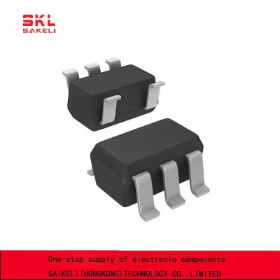 Cina Il chip O il portone di SN74LVC1G32DCKR IC sceglie 2 circuiti logici introdotti di traduzione di tensione di logica in vendita