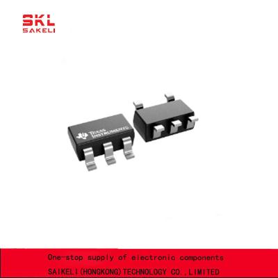 Cina Chip del circuito integrato di SN74AHC1G08DCKR E portone singolo 2Input 2V ai circuiti logici 5.5V in vendita
