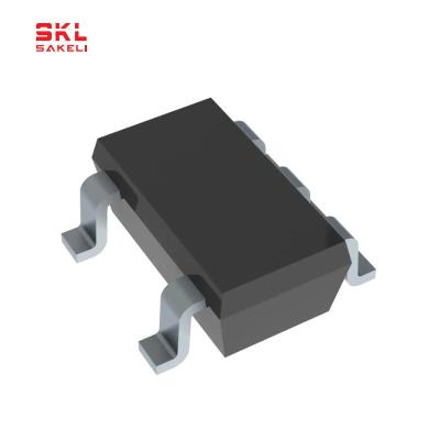 Cina Innesco singolo 4.5V di SN74AHCT1G14DBVR IC Chip Inverter IC 1Channel Schmitt a 5.5V in vendita
