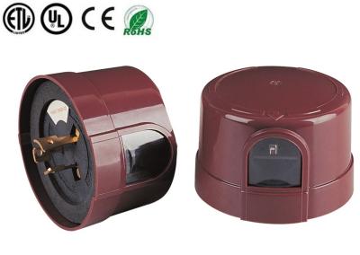China 110-130VAC 99%Rh Temperature Compensated Twist Lock Photocontroller for sale