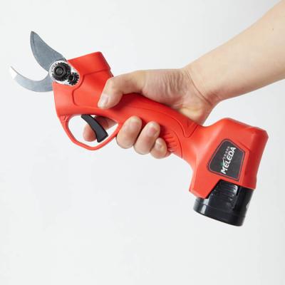China 40mm Cordless Electric Pruner 4 Gears Handheld Orchard Tree Branches Cutter for sale