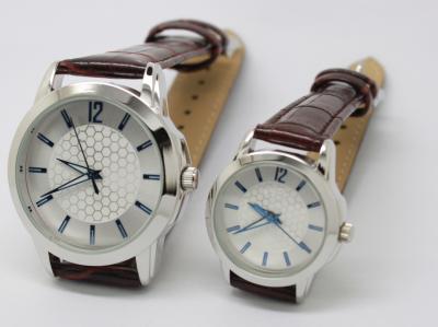 China Quartz Couple Alloy Wrist Watch Classic White With PU Leather Band for sale
