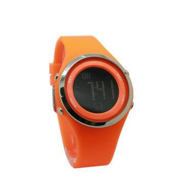 China Candy Color Plastic Case Digital Wrist Watches For Children Silicone for sale