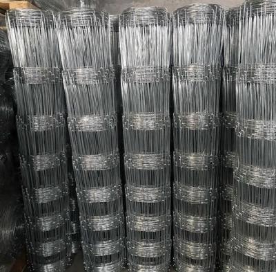 China Diseños de cercas de ganado de tejido galvanizado cercas de redes de venado de ganado de paneles solares en venta