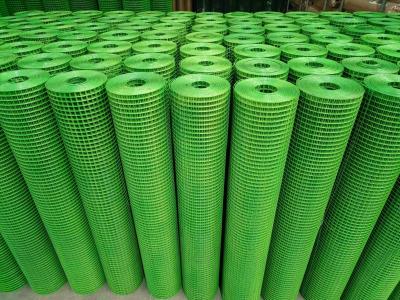 China Zuchtschutz PVC Zaun Schweißdrahtnetz Elektrisch Schweißnetz Hühnerdrahtnetz zu verkaufen