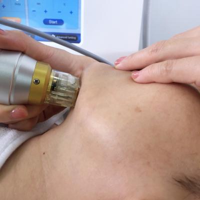 Cina macchina facciale rf di calore profondo di 4 mani di bellezza frazionaria di Microneedling in vendita