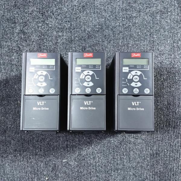 Quality 100% Genuine Danfoss VSD FC-051P1K5S2E20H3BXCXXXSXXX 132F0005 VFD Drive for Compressor for sale