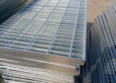Cina Passaggio pedonale stridente d'acciaio galvanizzato resistente alla corrosione del metallo degli argenti 32 x 5 in vendita