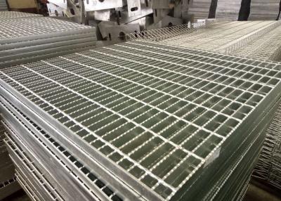 Cina Anti grata del pavimento dell'acciaio inossidabile della grata/Q235 A36 SS304 di Antivari d'acciaio dell'acciaio dolce di slittamento in vendita