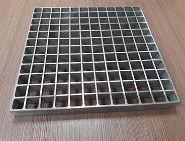 China Hot Sale Stainless Steel Grating Grid Grating Serrated Flat Bar Drain Cover for sale