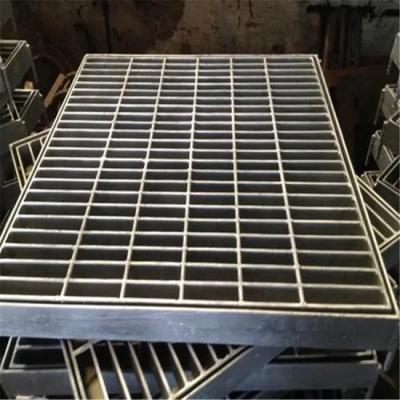 China Stair Tread Bar Grating Manufacturer Galvanized Steel Expanded Metal Stair Treads China T1 Type Metal Steps Stairs Treads for sale