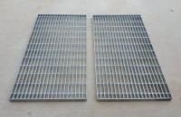 China Hot Dipped Galvanized Expanded Metal Stair Tread for sale