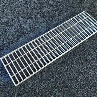 China Customized Size Steel Grating Drain Cover with Open and Drained Design and Anti-Slip Surface for sale