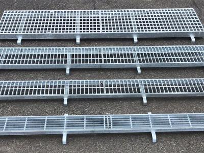 China Factory Directly Supplying High Strength Stainless Steel Grating Drain Cover with Natural Surface Treatment for sale