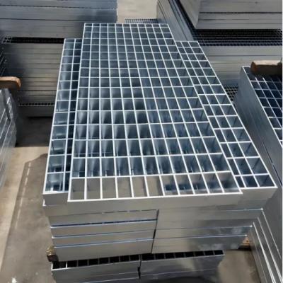 China Hot Dip Galvanized Steel Grating Drain Cover with Customizable Size and Anti-Slip Serrated Surface for sale