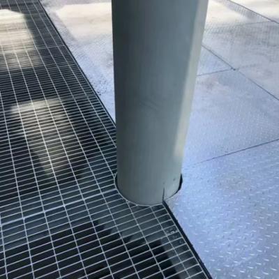China 25x5 Hot Dip Galvanized Steel Grating Trench Drain Cover with ISO SGS Certificate for sale