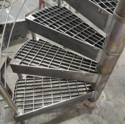 China Galvanized Steel Grating with High Strength and Anti-Slip Properties for Workshop Safety for sale