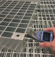 China Galvanized Steel Grating for Industrial Platforms with Custom 1-12m Length for sale