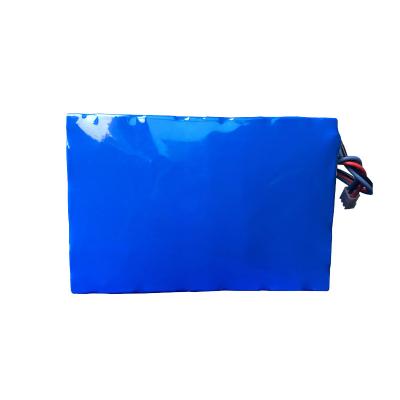 Chine Paquet de batterie de fer de lithium d'IEC62133 12V pour le réverbère solaire à vendre