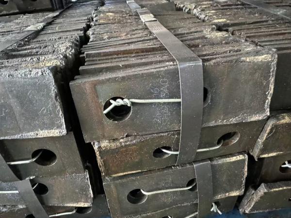 Quality High Productivity Hammer Beaters For Grinding Feed Material With Casting for sale