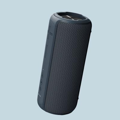 China Outdoors Wireless Bluetooth Speaker Battery Capacity 7.2V L9.4*W9*H21cm for sale