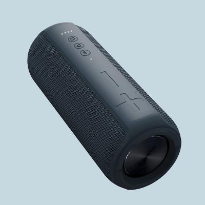 China Outdoors Wireless Bluetooth Speaker Battery Capacity 7.2V L9.4*W9*H21cm for sale