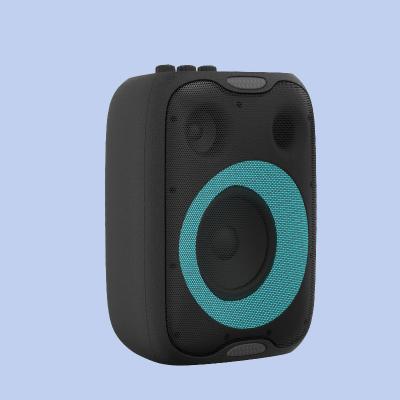 Cina Funzione impermeabile all'aperto a pile dell'altoparlante 4Ω IPX7 TWS del partito in vendita