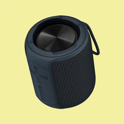 China Altavoces para exteriores Bluetooth TWS de 16W con nivel de resistencia al agua IPX7 en venta