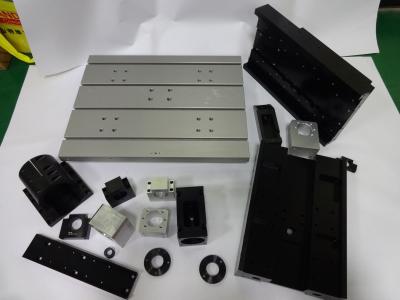 Cina Parti metalliche per lavorazioni meccaniche di precisione UG Parti in titanio CNC anodizzate in vendita