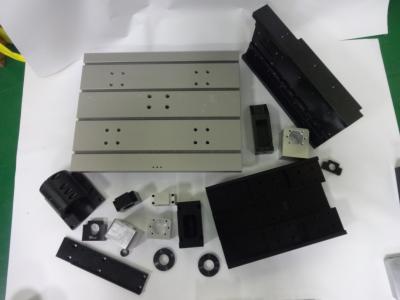 Cina Parti metalliche per lavorazioni meccaniche di precisione UG Parti in titanio CNC anodizzate in vendita