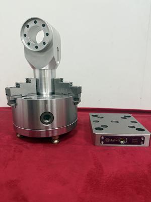 China 130mm Jaw Opening 5 Axis Vise Self Centerning Vise Providing Stable Clamping for Multi Axis CNC Machining Applications for sale