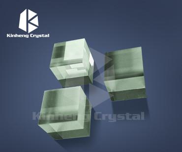 중국 논-히구로스코픽 루아그 Pr 신틸레이션 결정 어떤 분열도 하강 시간 20 나노 초를 편평하게 하지 않습니다 판매용