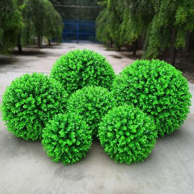 Cina Palle artificiali della pianta del legno di bosso del cortile, palle d'attaccatura artificiali del fiore in vendita