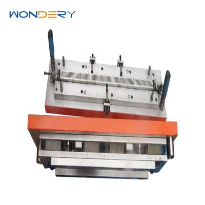 Китай Пресс-форма для пайки головной пластины радиатора для производства алюминиевых радиаторов продается