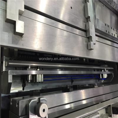 中国 半自動ラジエーターコア組立機 1.5mins組立時間, 220V AC電源,および水力駆動システム 販売のため