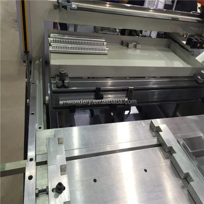 中国 半自動ラジエーターコア組立機 1.5mins組立時間, 220V AC電源,および水力駆動システム 販売のため