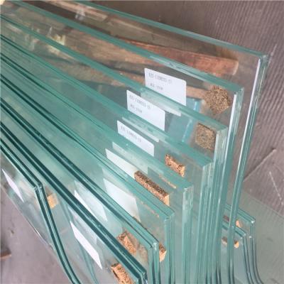 Cina Costruzione in vetro curvo su misura Serra vetro curvo balcone ringhiera blu scuro / azzurro chiaro vetro curvo di sicurezza 3mm-19mm in vendita