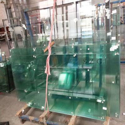 China 12 mm 1/2 inch gehard veiligheidsglas met conformiteitsstandaard in aangepaste kleur Te koop