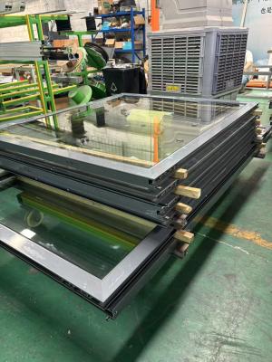 Cina Porta in vetro ghiacciato da 10 mm a 12 mm con struttura in lega di alluminio per doccia in vendita