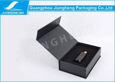 Cina Il nero d'imballaggio di carta di lusso dei contenitori di olio essenziale con la chiusura del magnete in vendita