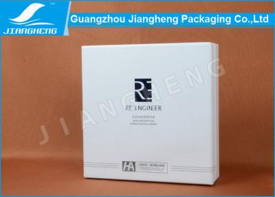 Cina Contenitori d'imballaggio di cosmetico del quadrato bianco, contenitori di regalo amichevoli di Eco della carta rigida elegante in vendita