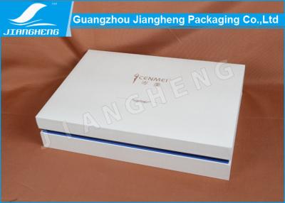 Cina Grande rigido bianco dei contenitori di regalo del cartone del flat pack per l'imballaggio dell'abbigliamento in vendita