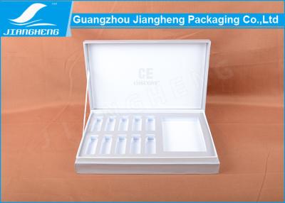 中国 オフセット印刷のリボンの蝶番の長方形の形の白い香水のギフト用の箱 販売のため